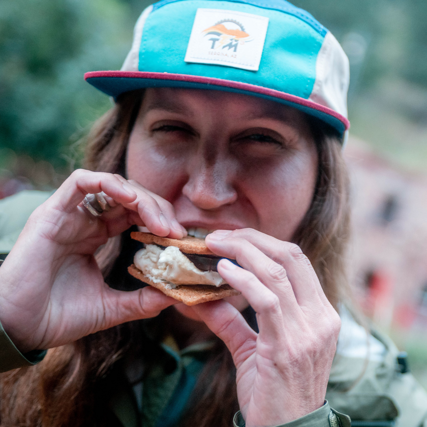 The Best Selling S'mores Kits I Gourmet Marshmallows & Graham Crackers ...